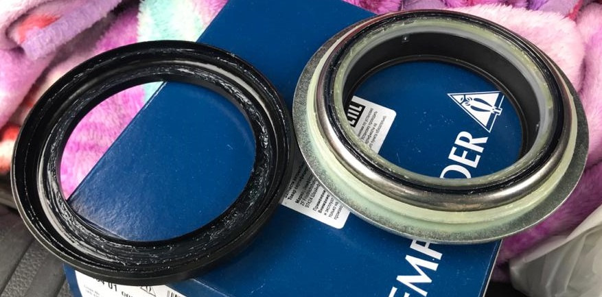 Замена опорных подшипников 6N0412249E. — Volkswagen Tiguan (1G), 2 л ...