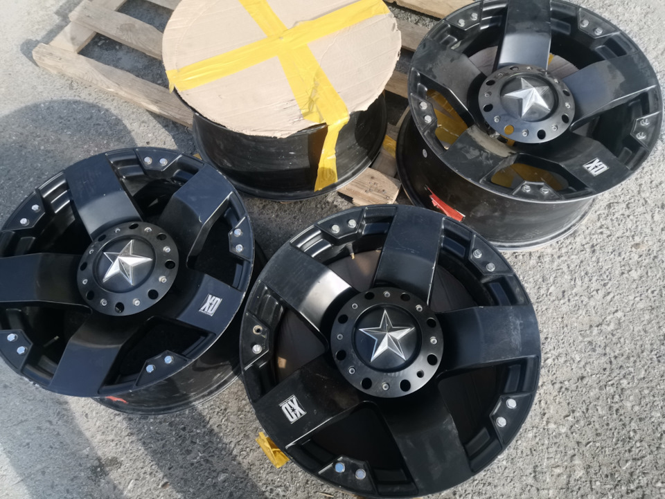 Легендарные KMC XD Series XD755 Rockstar R20 Black Matt — Hummer H3, 3 ...