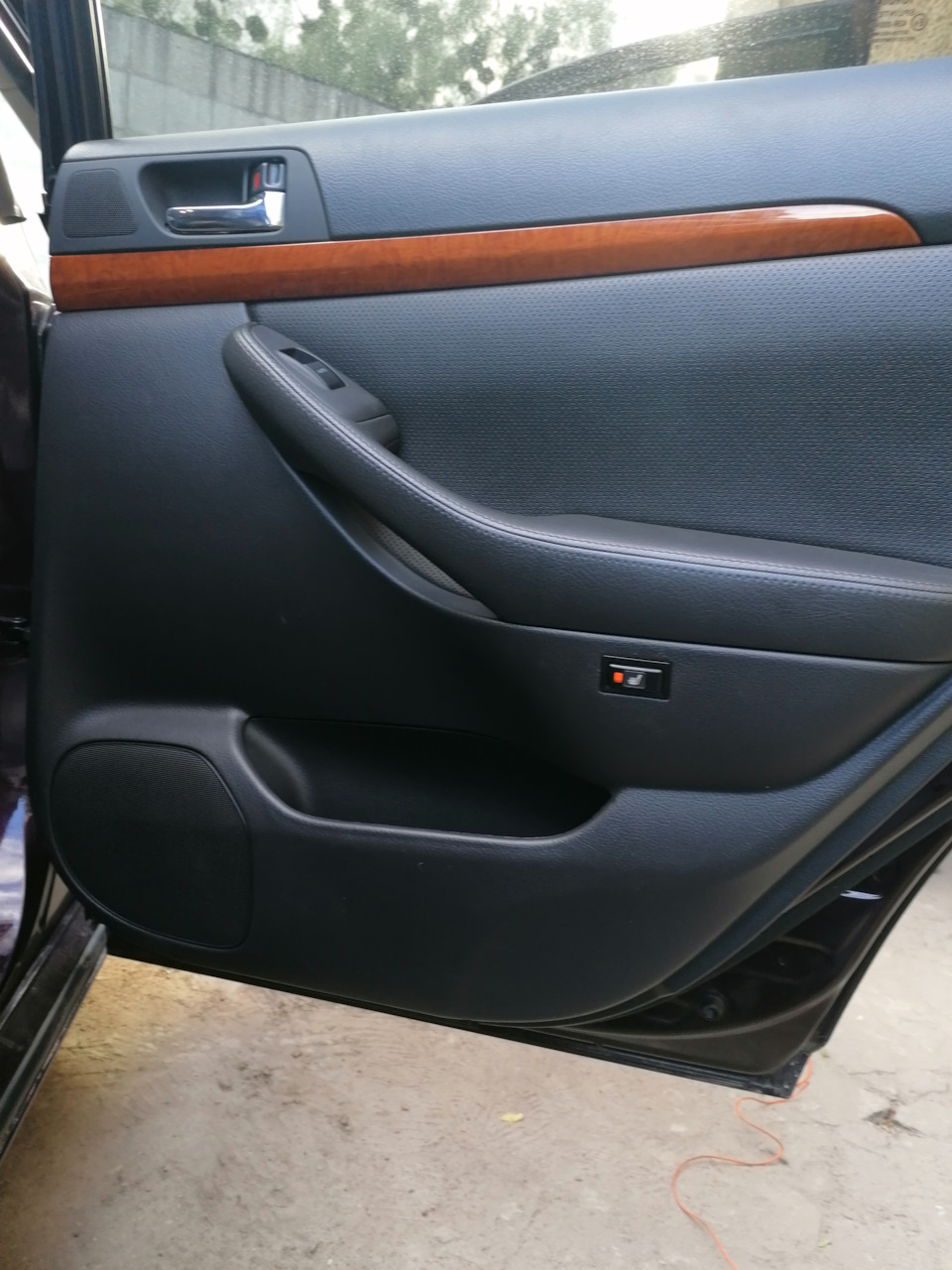 Подогрев заднего ряда сидений. — Toyota Avensis II, 1,8 л, 2007 года ...