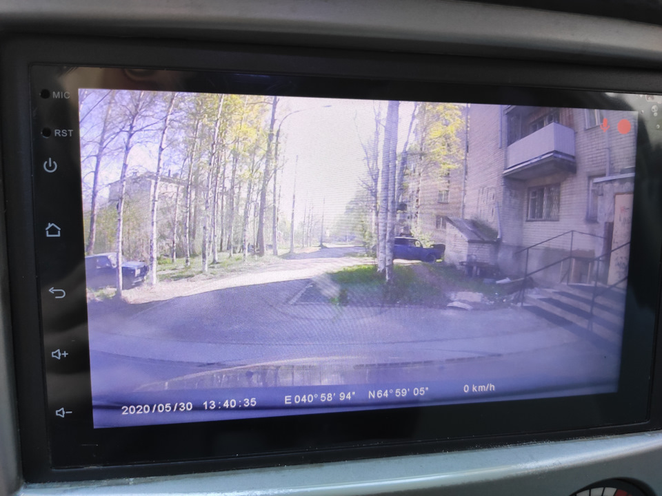 Смотрим вперед и назад. Видеорегистратор и камера заднего вида ...