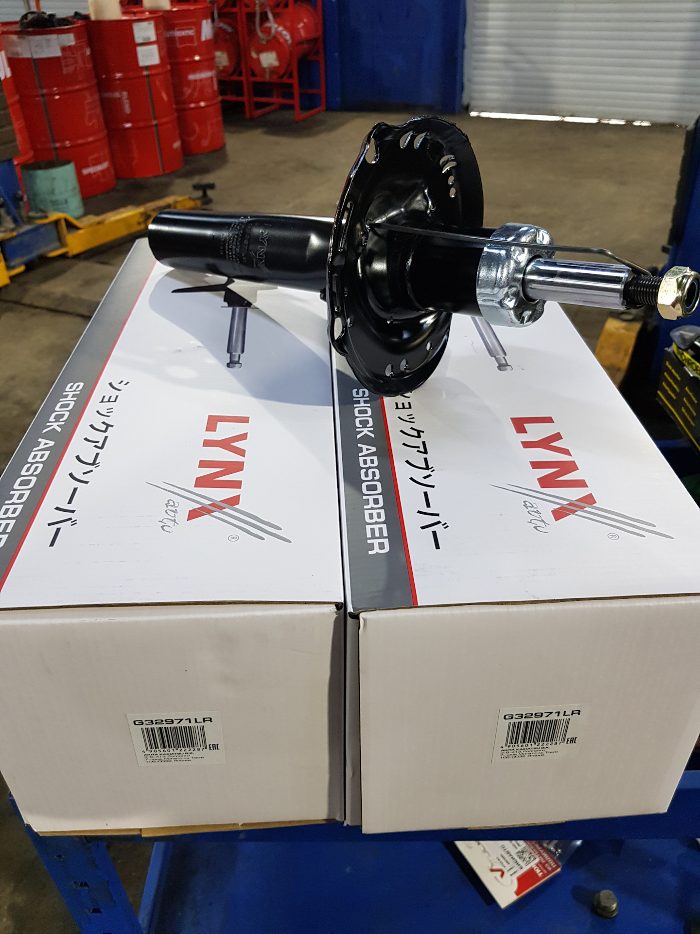 Skoda Octavia 2014г. Замена амортизаторов по кругу. — MotulDrive на DRIVE2