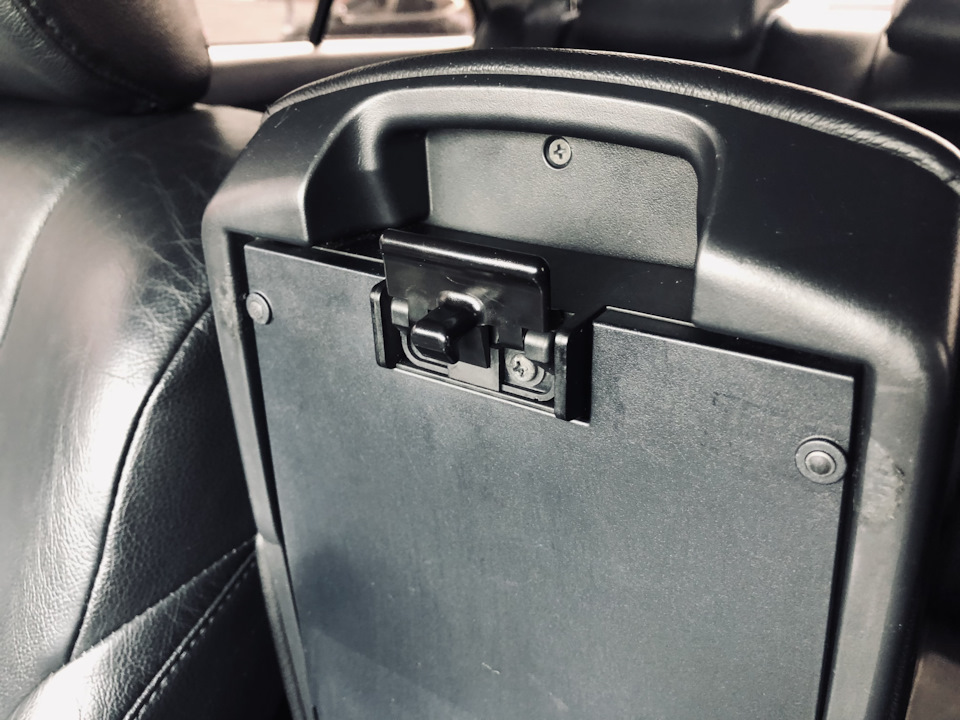 Замена уплотнительных резиновых отбойников Подлокотника! — Toyota Camry ...