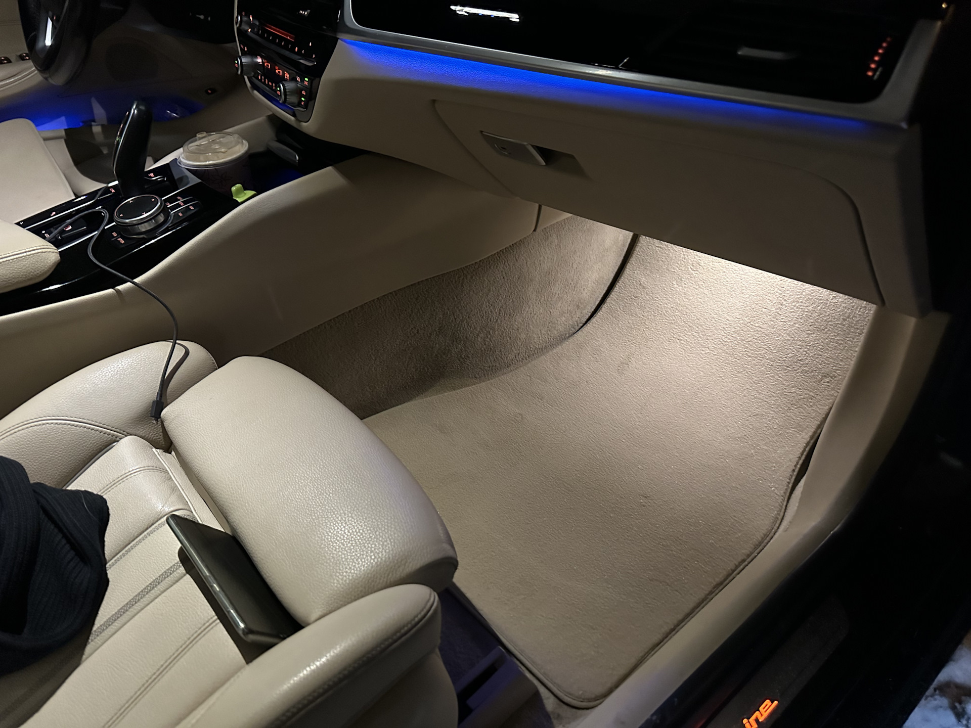 17). Ворсовые ковры оригинал на лето — BMW 5 series (G30), 2 л, 2017 ...