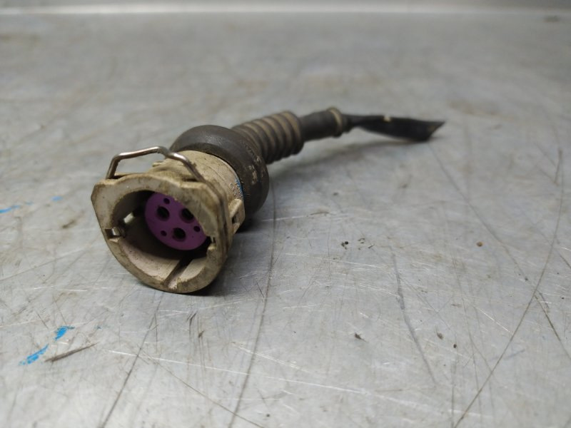 Ищу пины в разъемы ПТФ и головного освещения — Audi 100 (C4), 2 л, 1992 ...