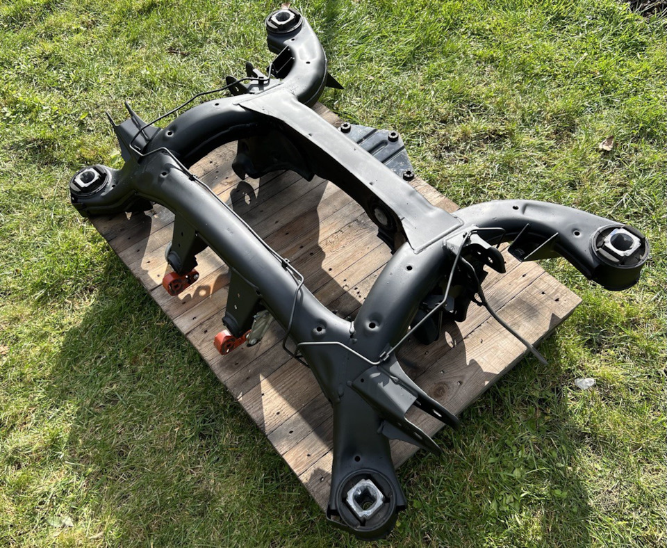 Балка заднего моста — BMW X5 (E70), 3 л, 2008 года | визит на сервис ...