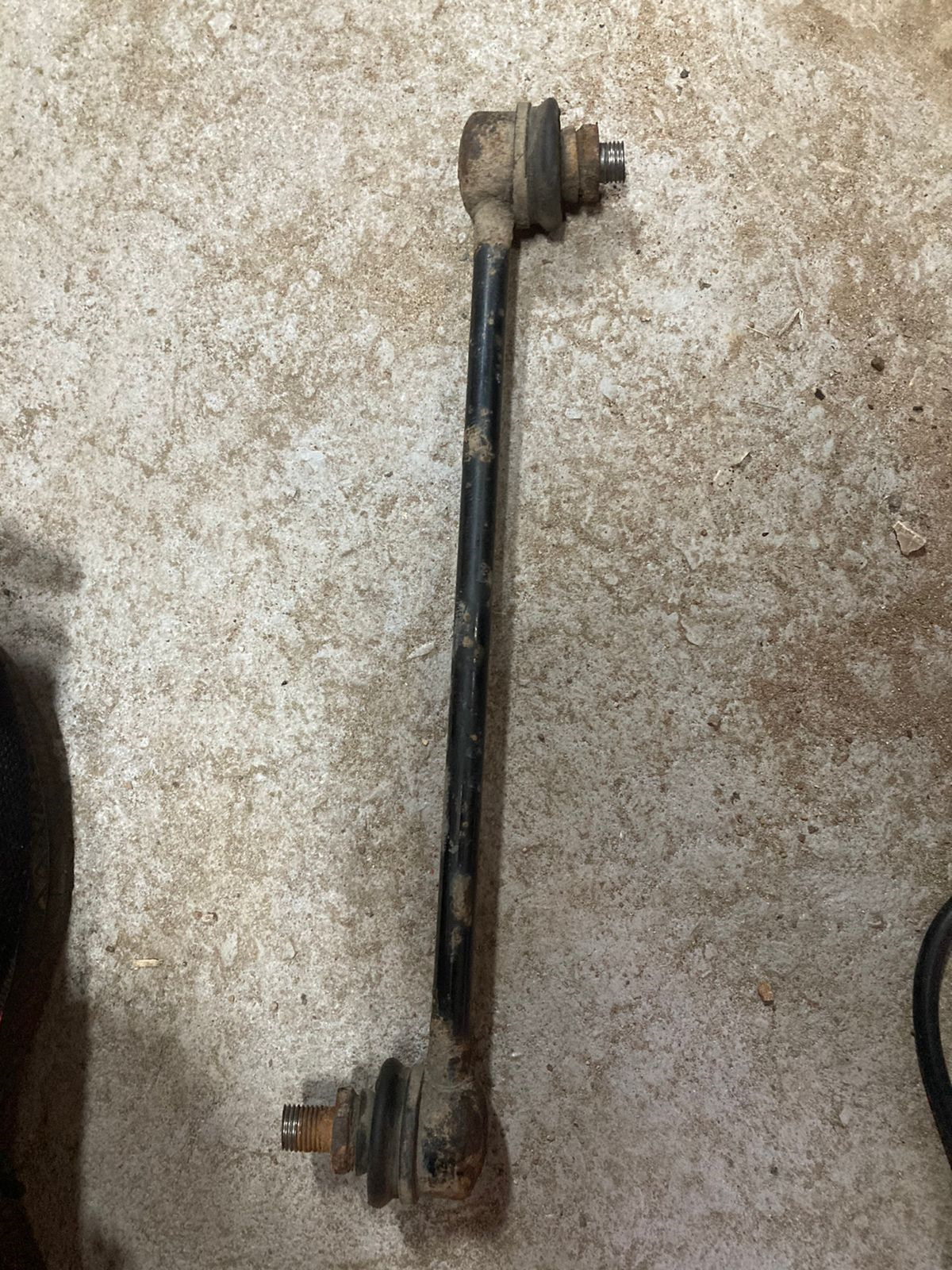 Замена передних стоек стабилизатора — Nissan Juke (1G), 1,6 л, 2013 ...