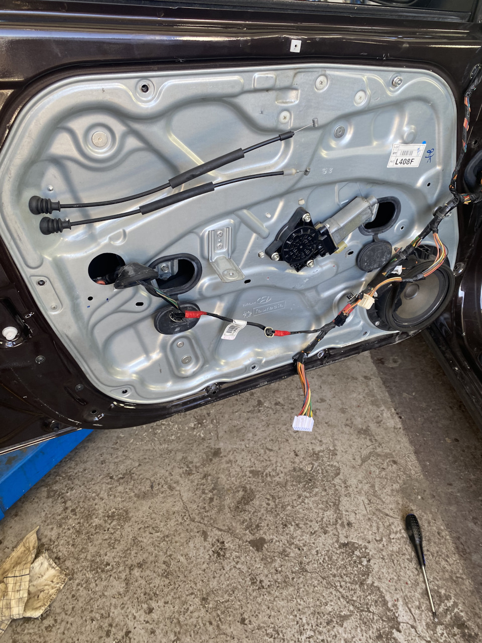 Ремонт водительский стеклоподъемник ))) — Hyundai i30 (1G), 1,6 л, 2008 ...