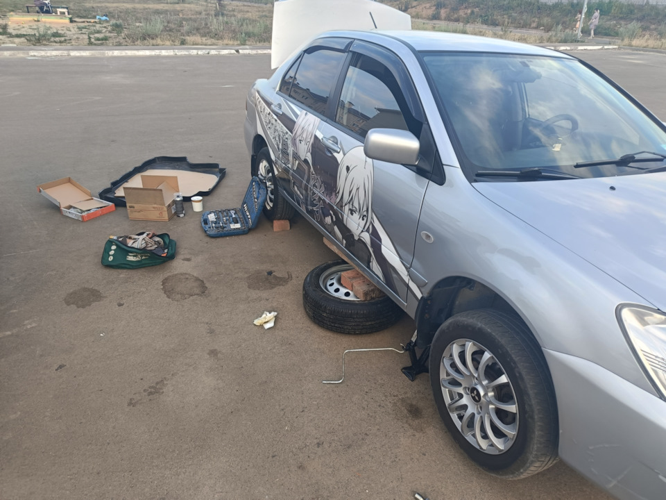 Замена передних тормозных дисков — Mitsubishi Lancer IX, 1,6 л, 2007 ...