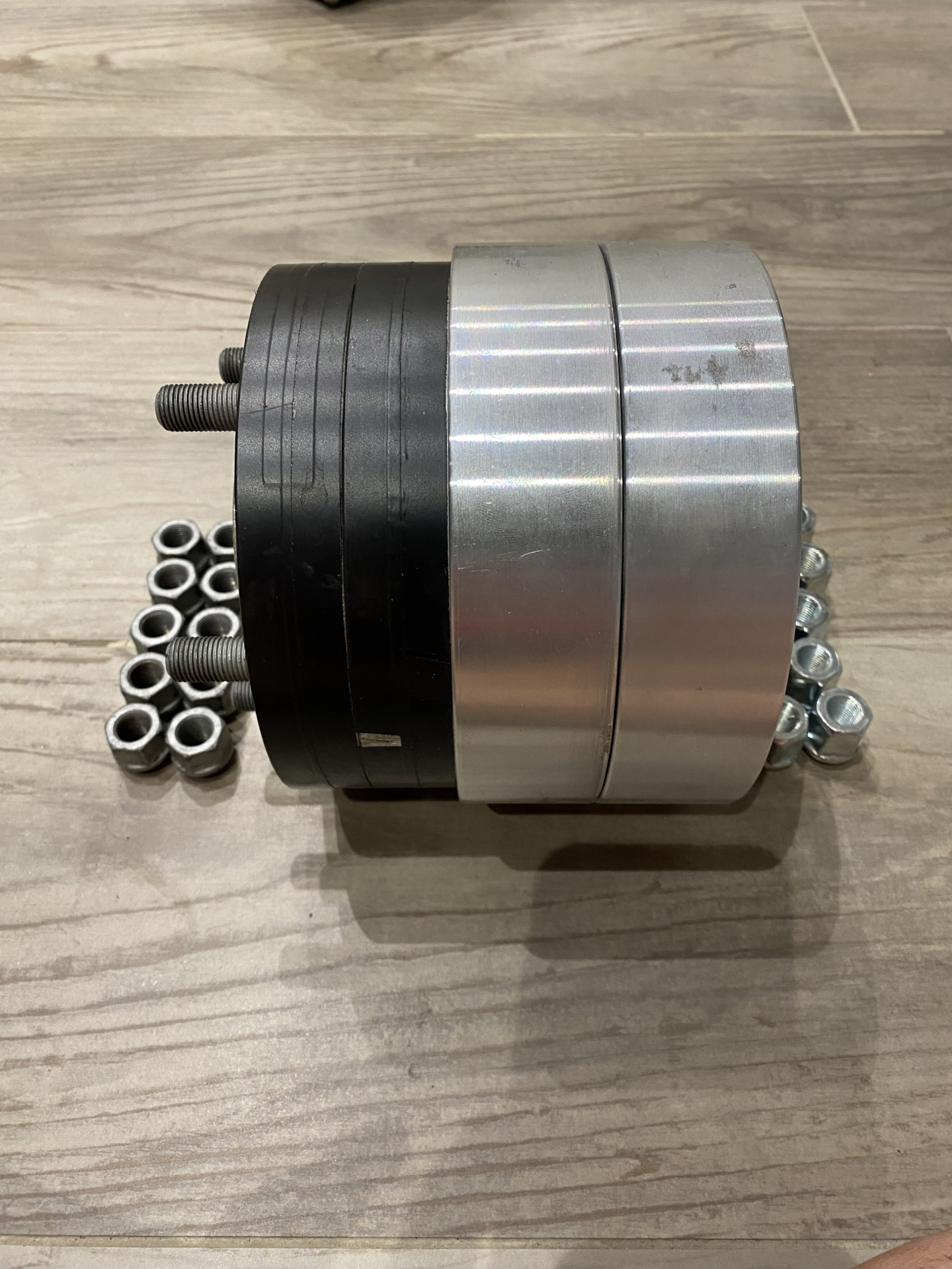 Wheels Spacers front 25 mm rear 40 mm — Jeep Cherokee (KJ), 3,7 л, 2007 ...