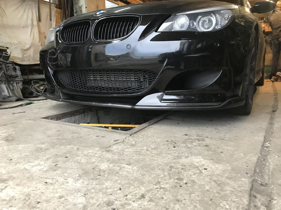 47. Губа/элерон переднего бампера + защиты/пыльники днища — BMW 5 ...