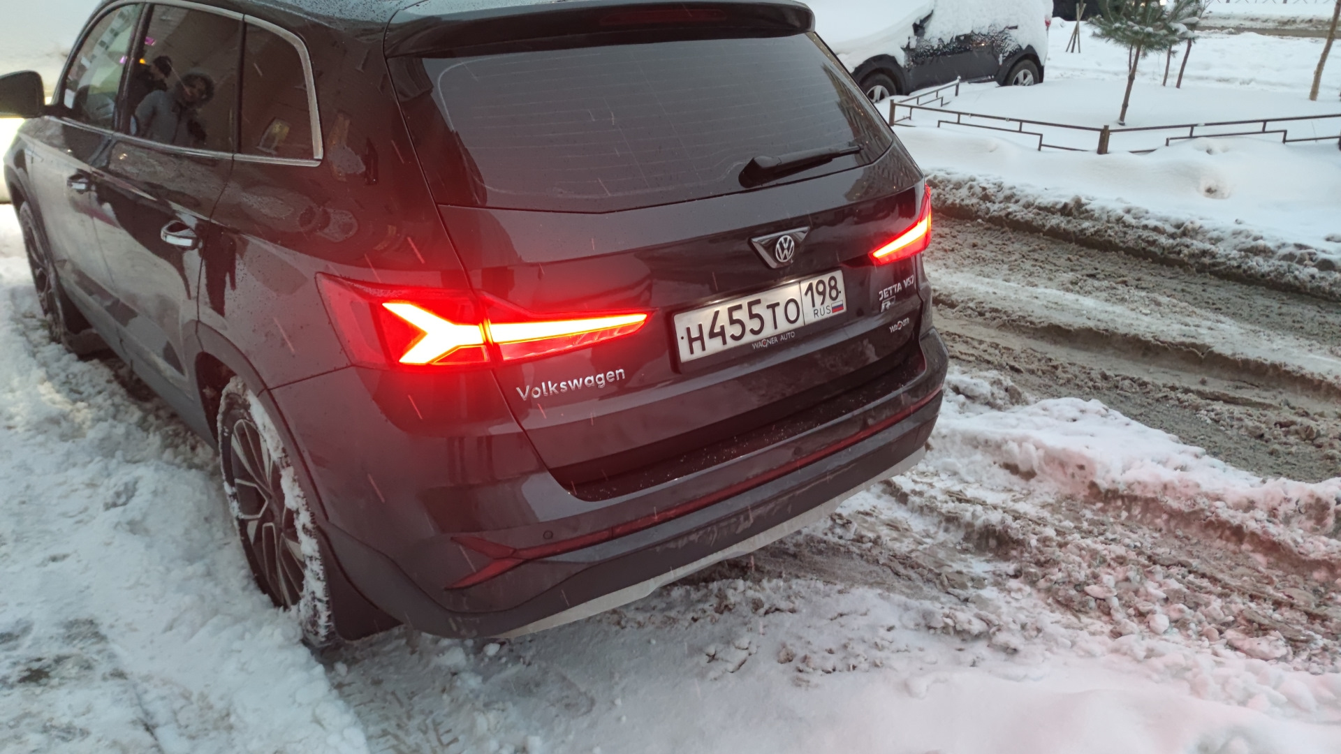 Надпись 一汽—大眾 (FAW-VOLKSWAGEN) прощай! — Jetta VS7, 1,4 л, 2023 года | просто так | DRIVE2