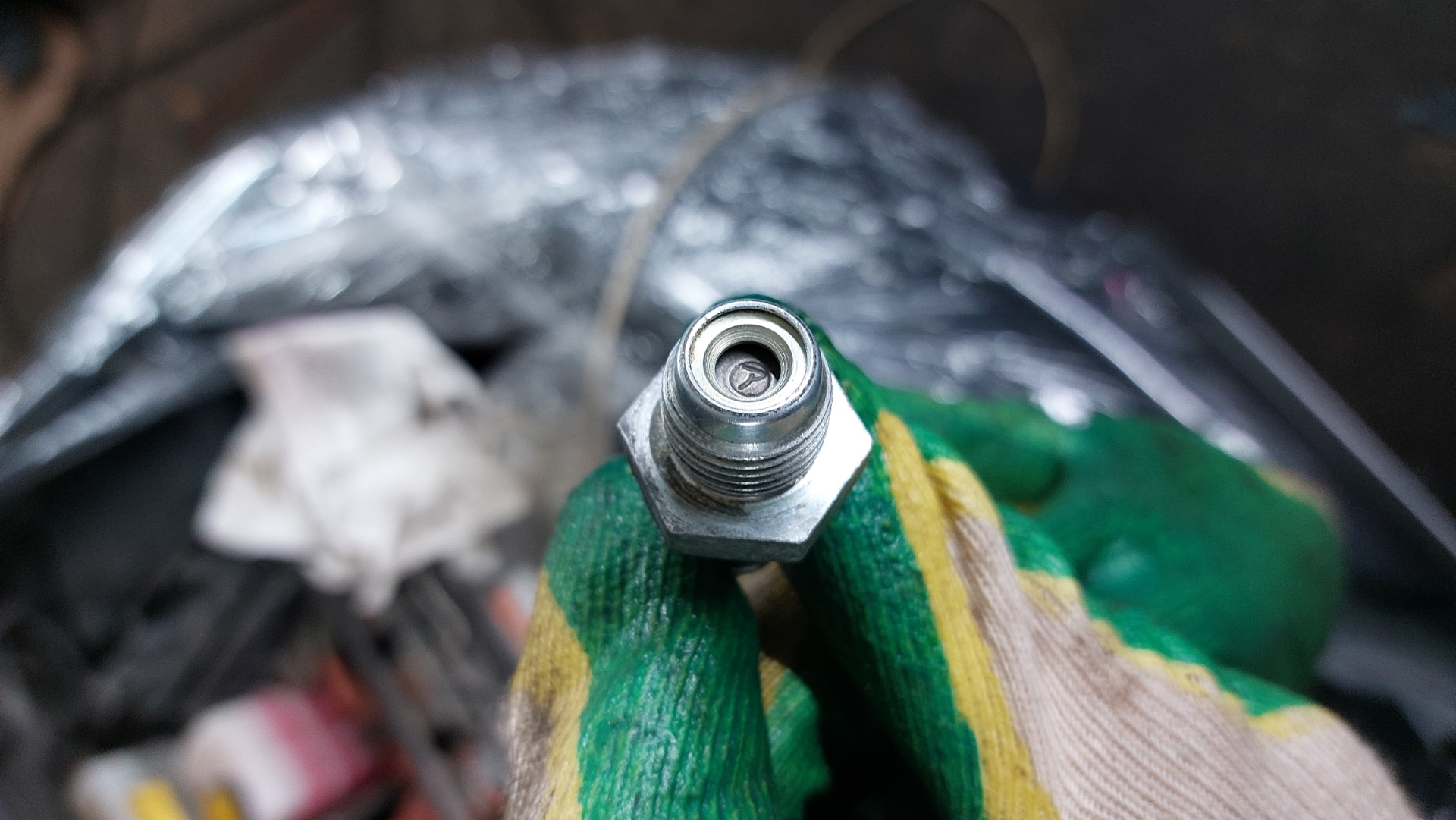 Чистка ЕГР — Toyota Prius (30), 1,8 л, 2010 года | своими руками | DRIVE2