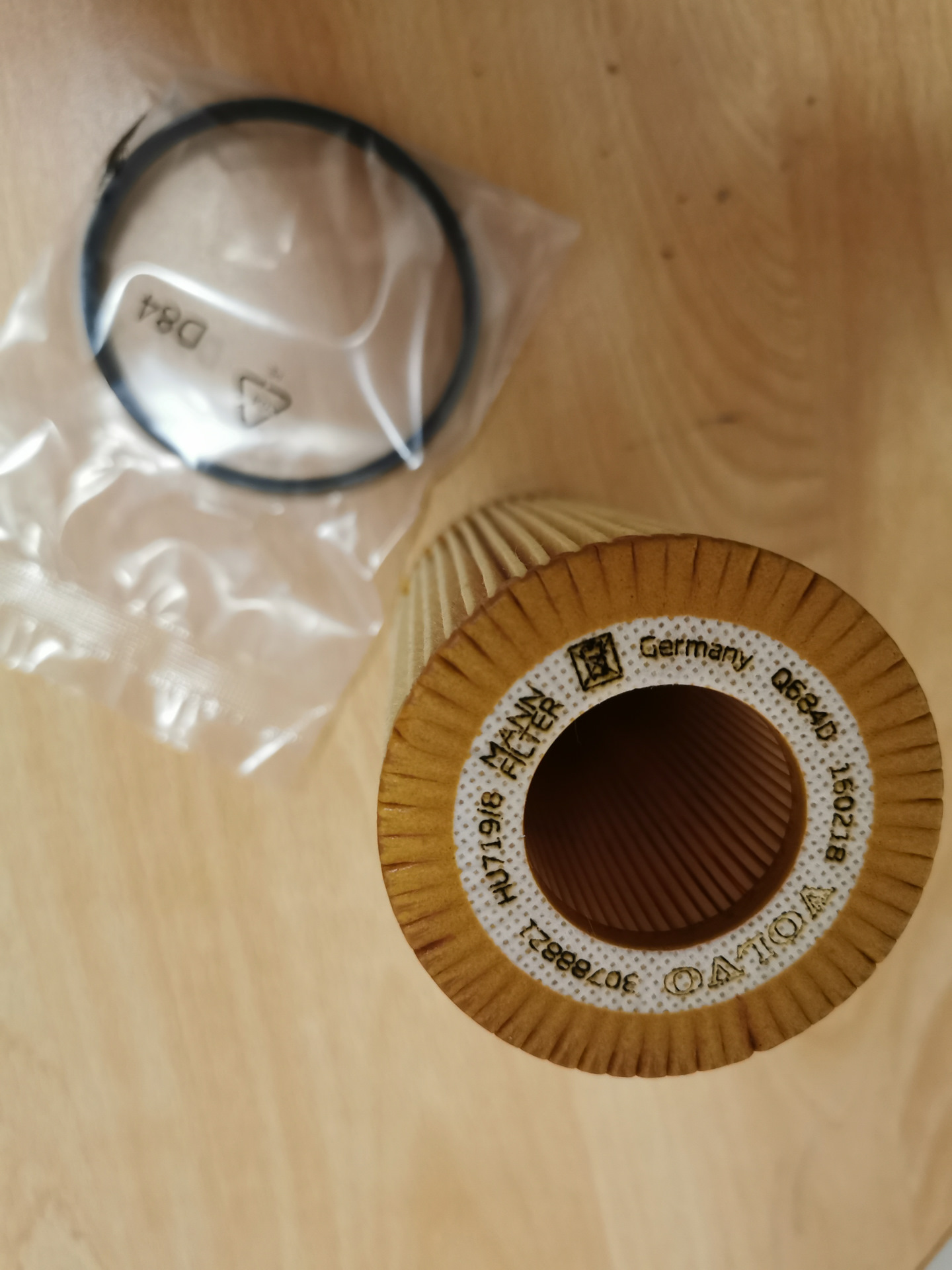 Очередное ТО и ремонт сидения — Volvo XC70 III, 2,4 л, 2012 года ...