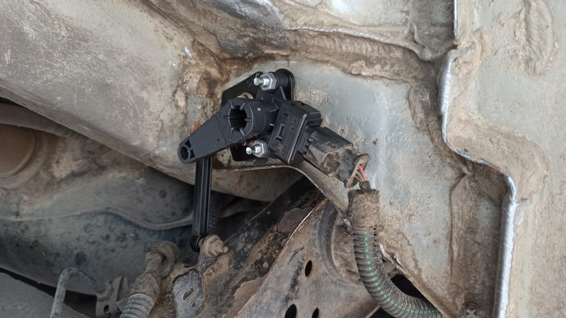 Неисправен автоматический регулятор фар. Чиним! — Peugeot 308 (2G), 1,6 ...