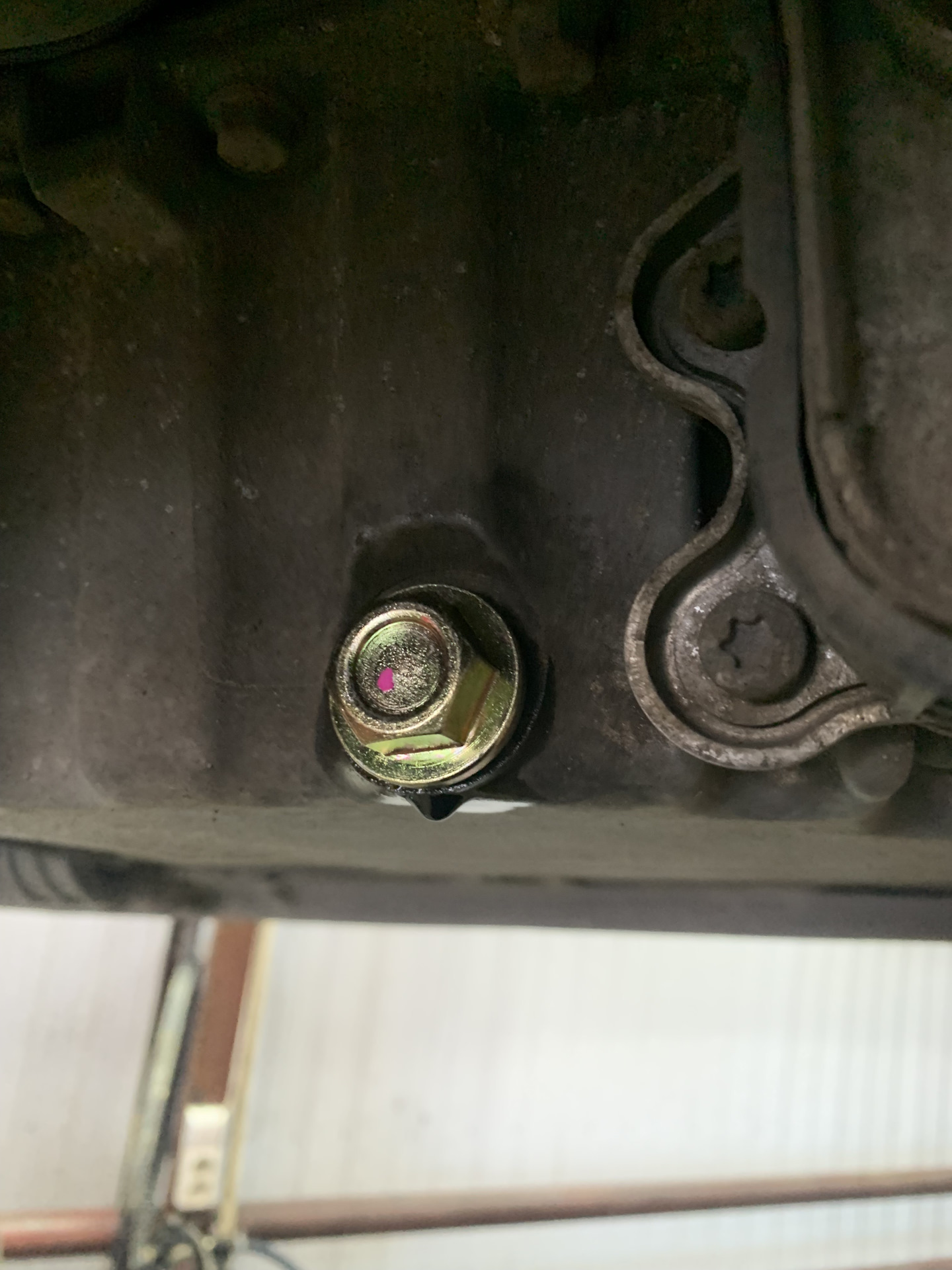 Замена масла и фильтров ТО — Volvo S60 (1G), 2,5 л., 2007 года | визит ...