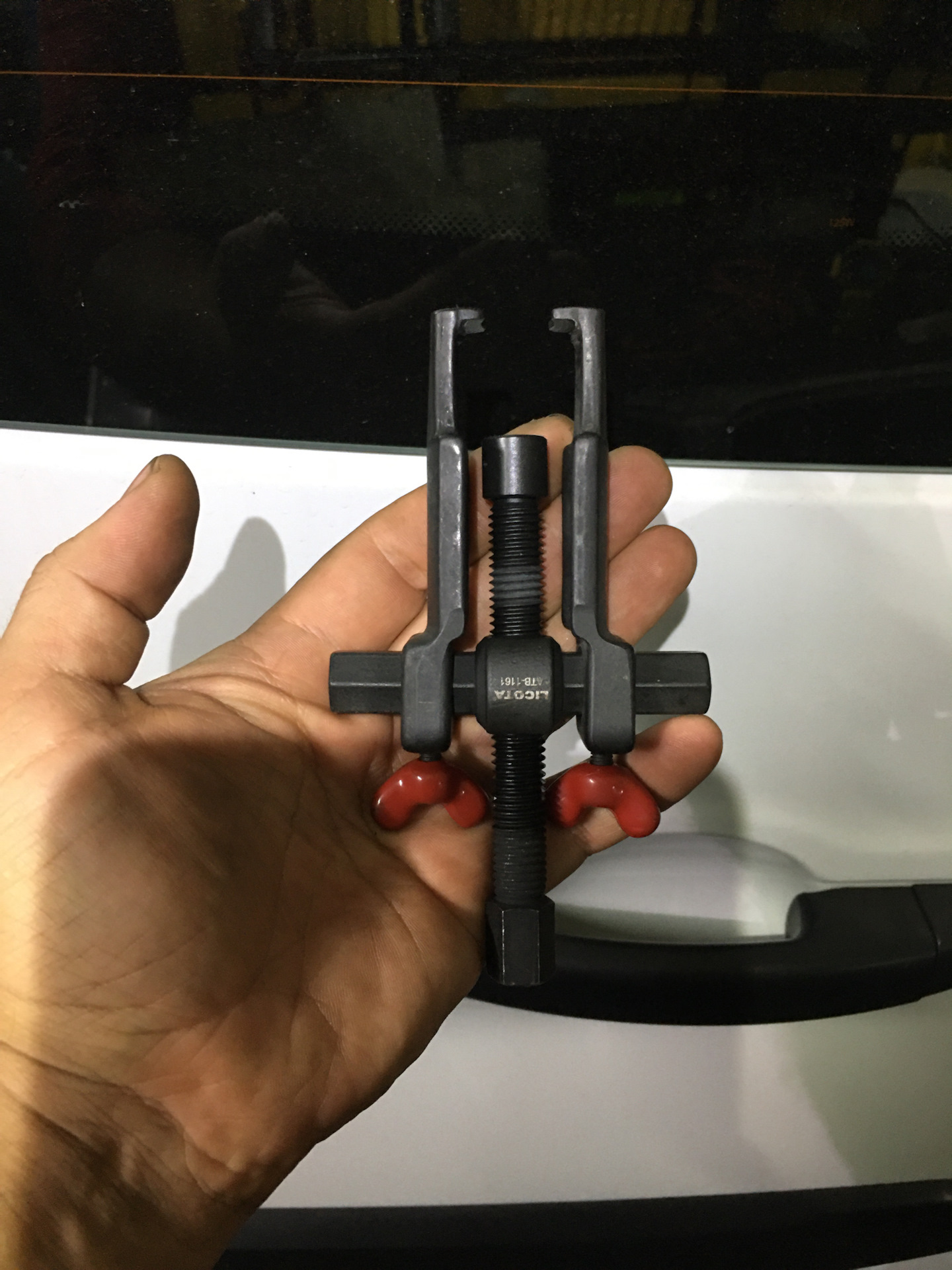 Поводок заднего стеклоочистителя — Renault Trafic (3G), 1,6 л, 2019 ...