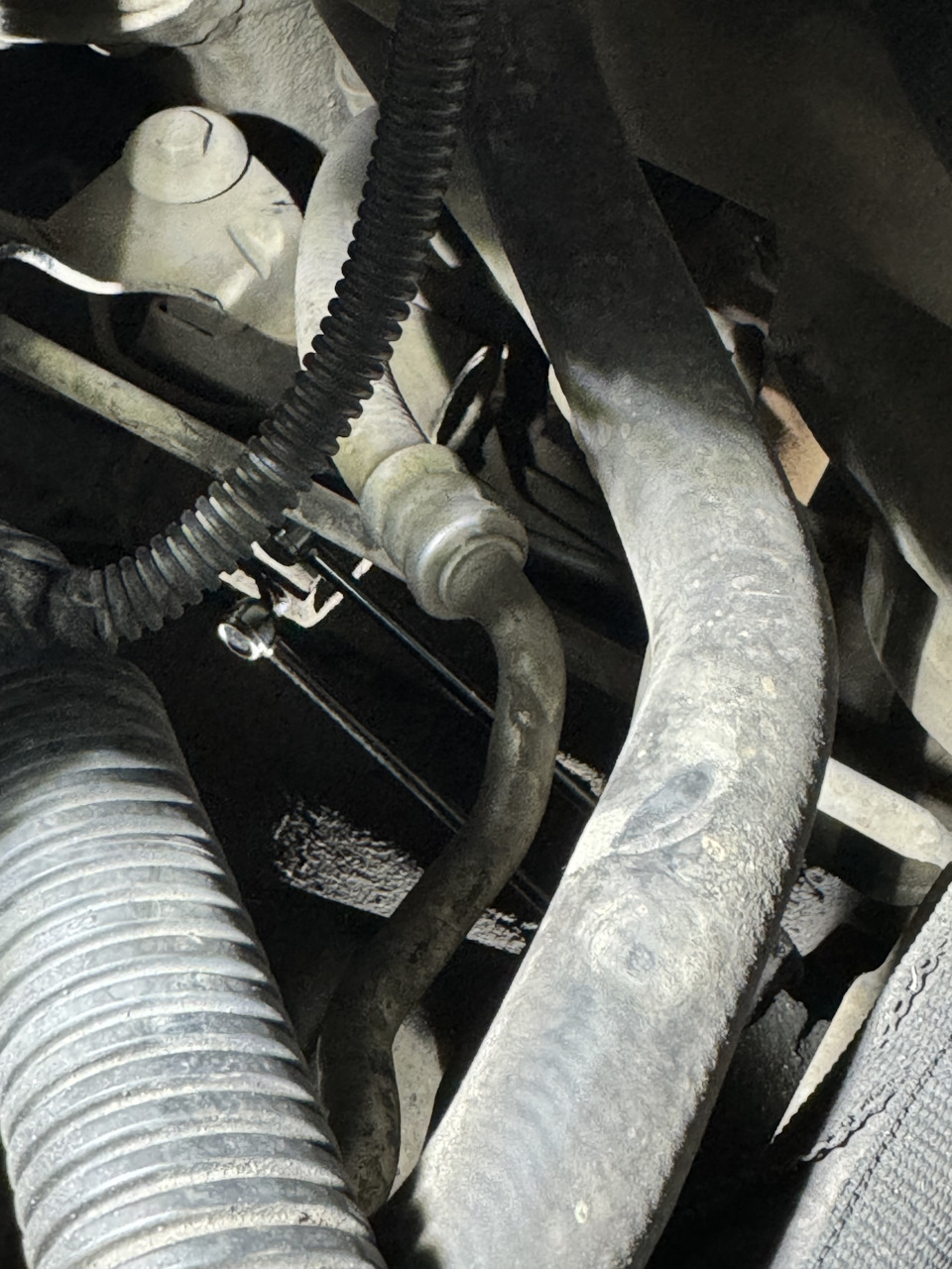 Замена тяг кулисы КПП — Peugeot 206, 1,6 л, 2007 года | плановое ТО ...