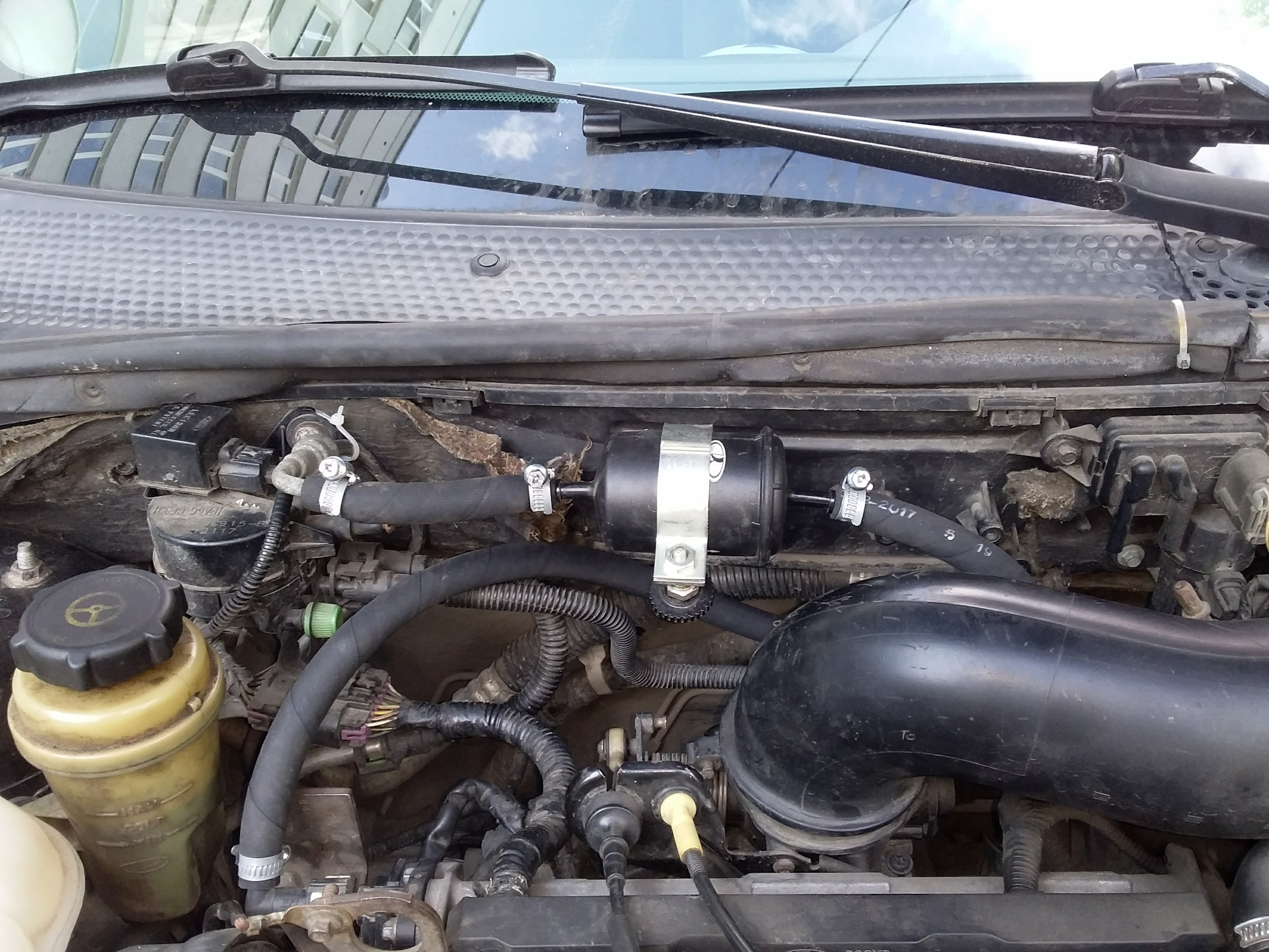 Топливный фильтр — Ford Focus I Sedan, 2 л., 2002 года | своими руками ...