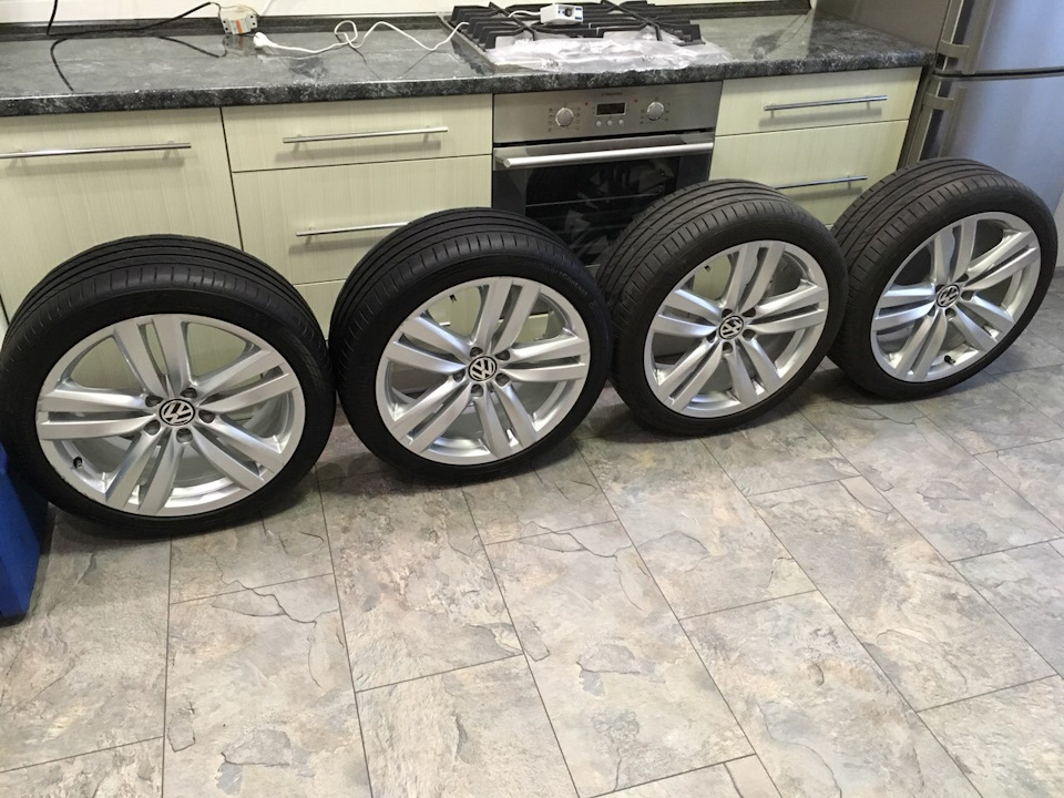 Переход на R18 235/40 от R-Line — Volkswagen Passat B7, 2 л, 2013 года ...
