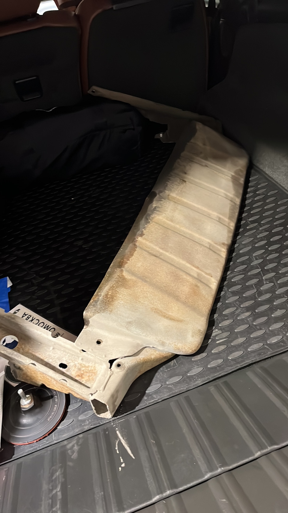 ТО 350, новый радиатор, протертая улитка — Volvo XC90 (1G), 2,4 л, 2011 ...