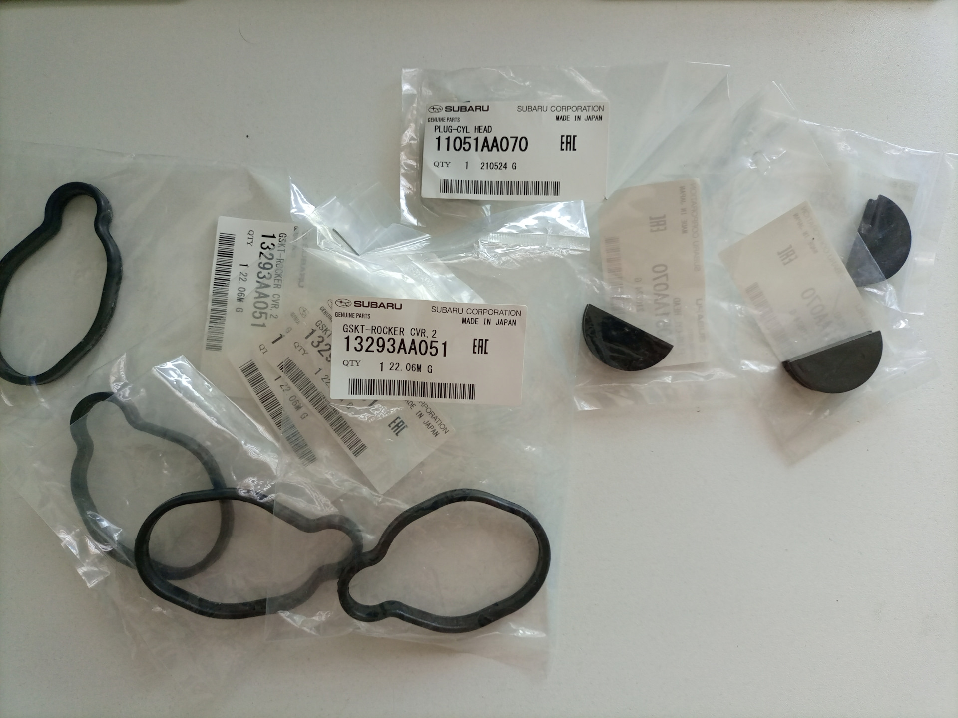 Забрал прокладки клапанных крышек, свечных колодцев, заглушки — Subaru ...
