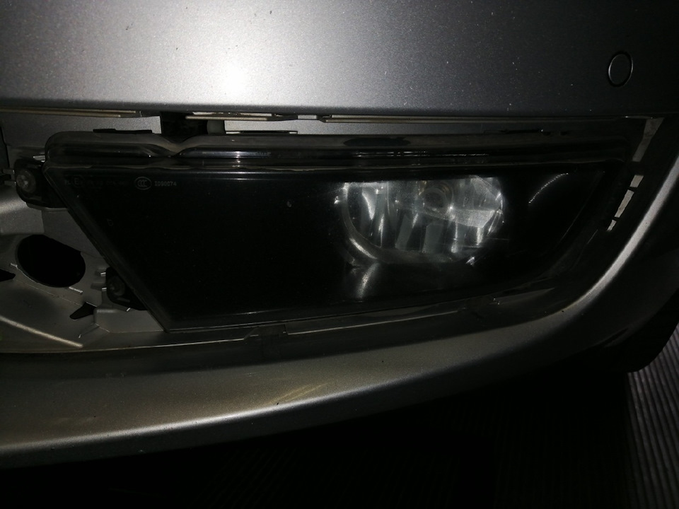 # 75. Замена бронепленки своими руками. — Skoda Octavia A7 Mk3, 1,4 л ...
