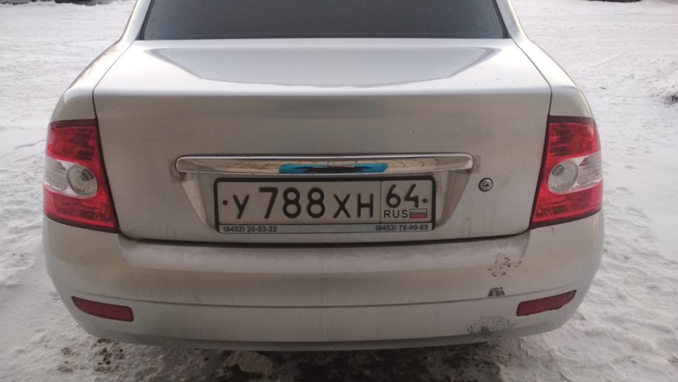 Шильдик нового образца — Lada Приора седан, 1,6 л, 2007 года | стайлинг ...