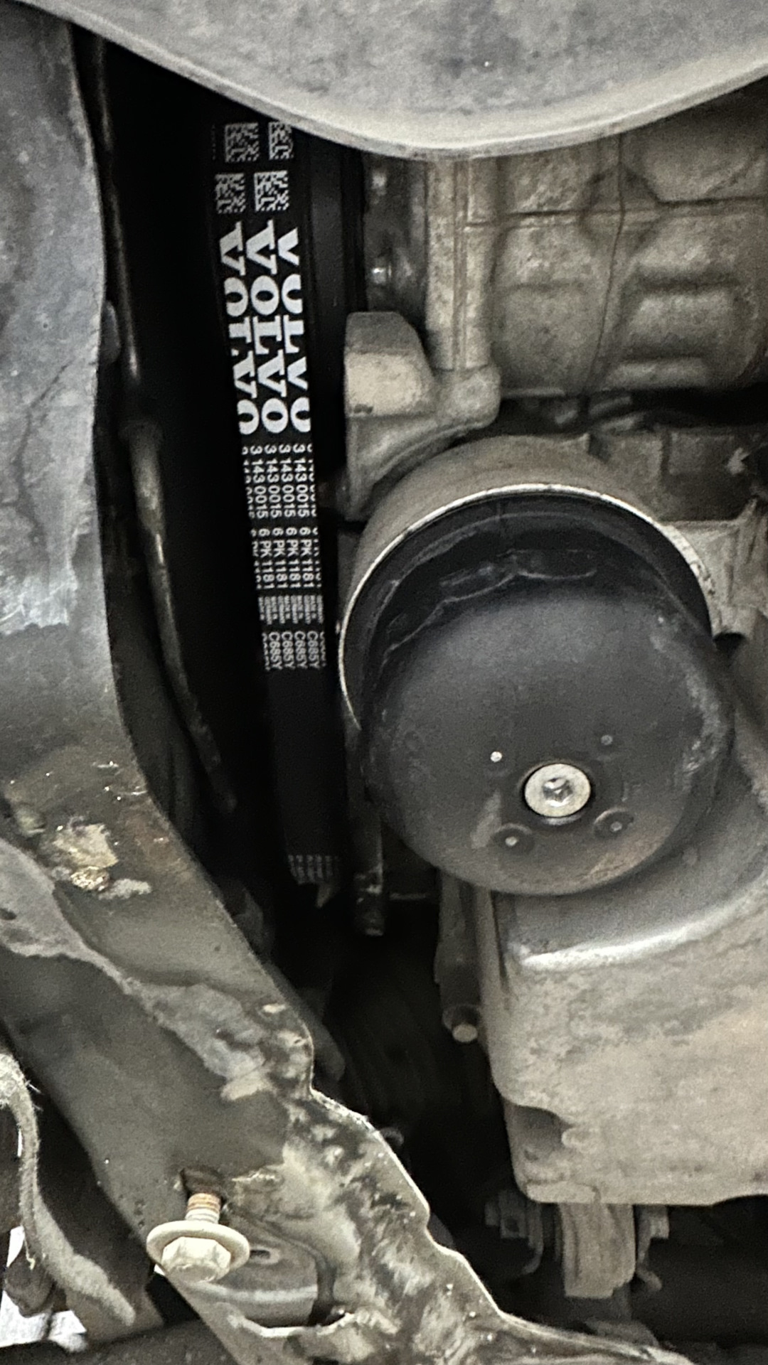 Большое ТО. ГРМ, моторное масло, халдекс, масло гур — Volvo XC60 (1G ...