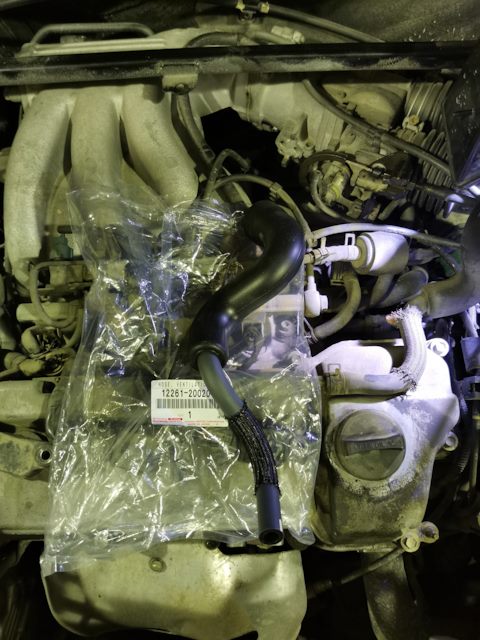 1226120020 Патрубок резиновый TOYOTA LEXUS | Запчасти на DRIVE2