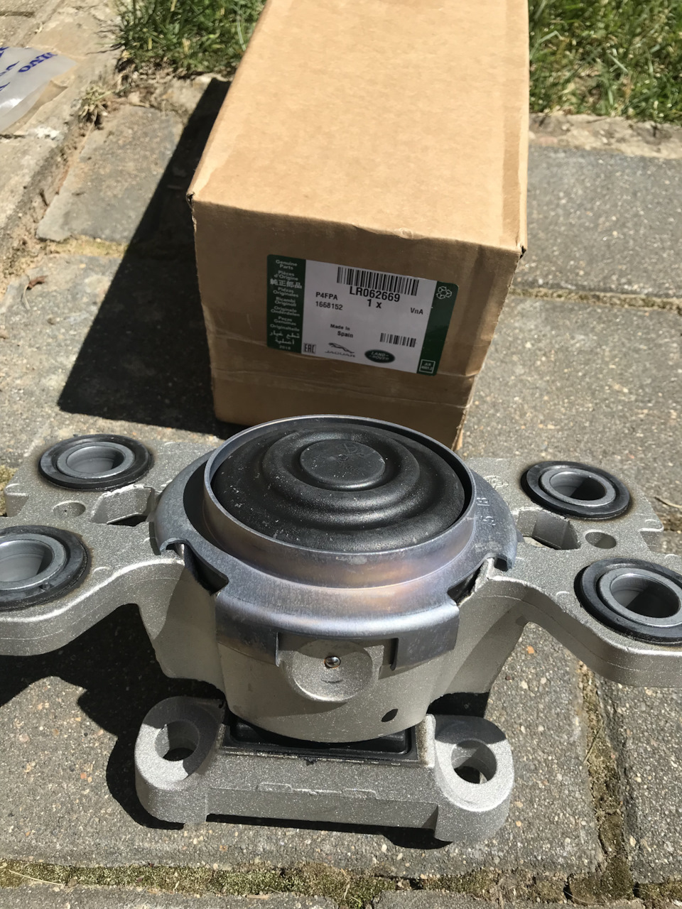 Замена опор/подушек двигателя, АКПП часть 1 — Land Rover Freelander 2 ...