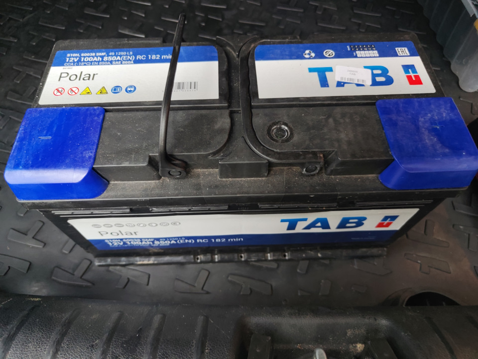 Tab Словакия 100 ампер — Mercedes-Benz E-class (W210), 2 л, 2001 года ...