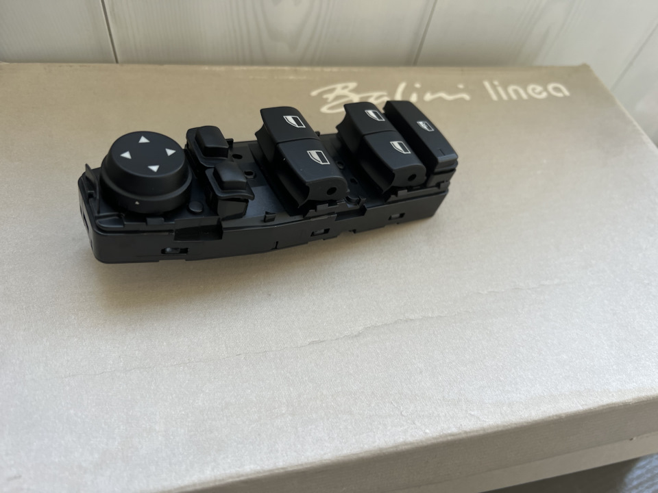 Вибро в руль и торпедо под проекцию — BMW 5 series (F10), 2 л, 2012 ...