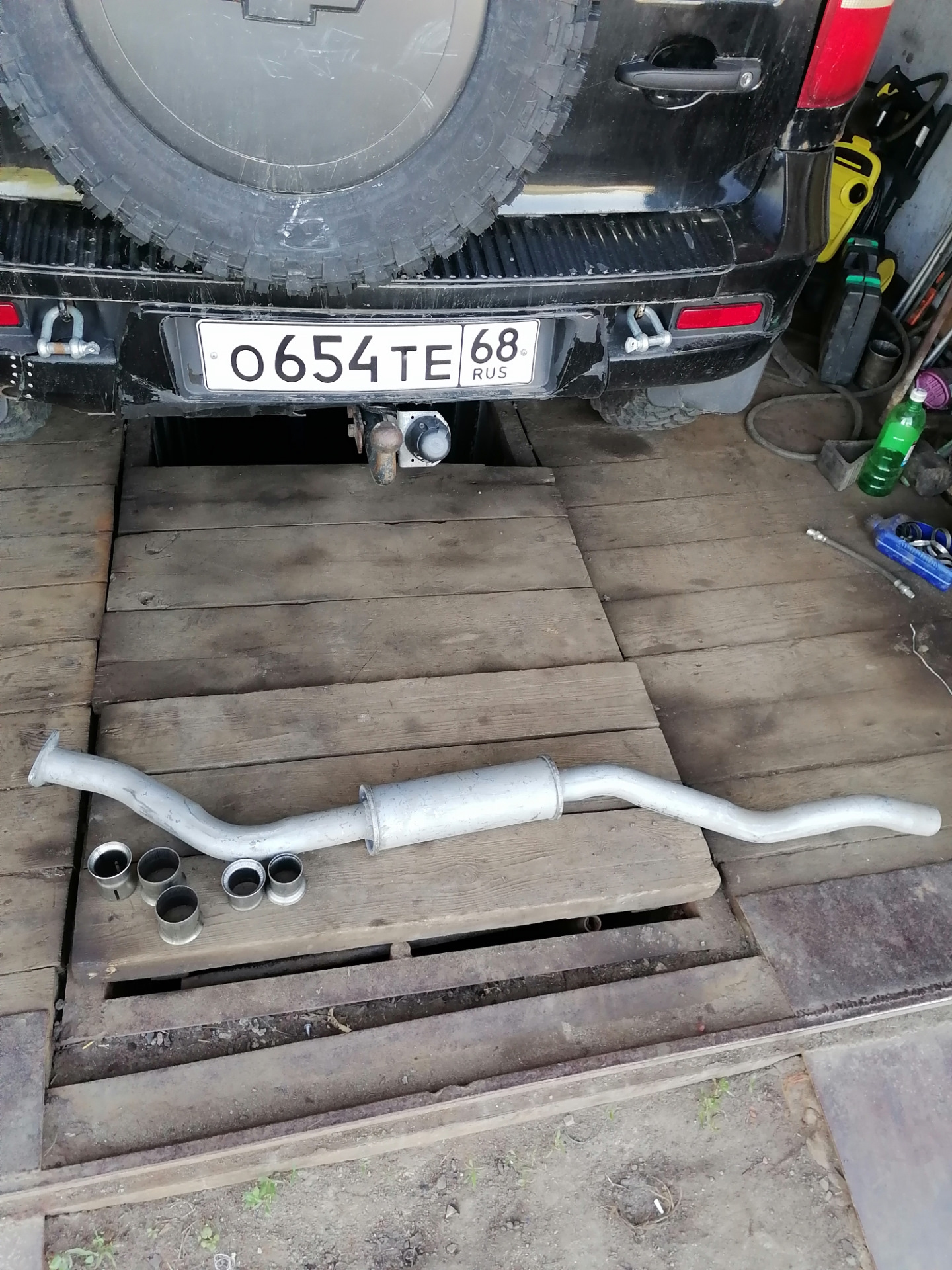 Вкрячил резонатор от Уаз. — Chevrolet Niva (1G), 1,7 л, 2006 года ...