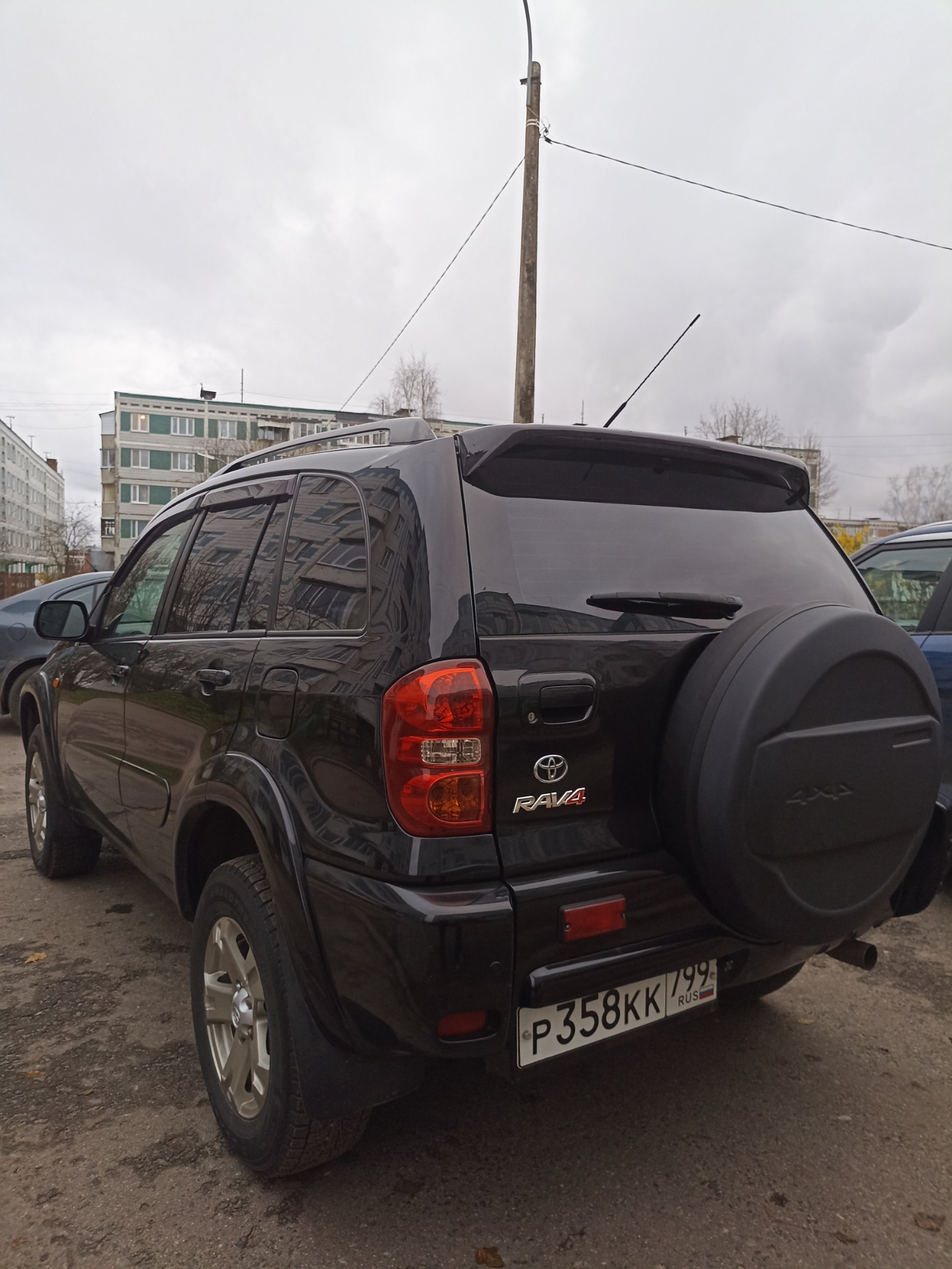Мойка и редактирование фендеров — Toyota RAV4 (II), 2 л, 2003 года ...