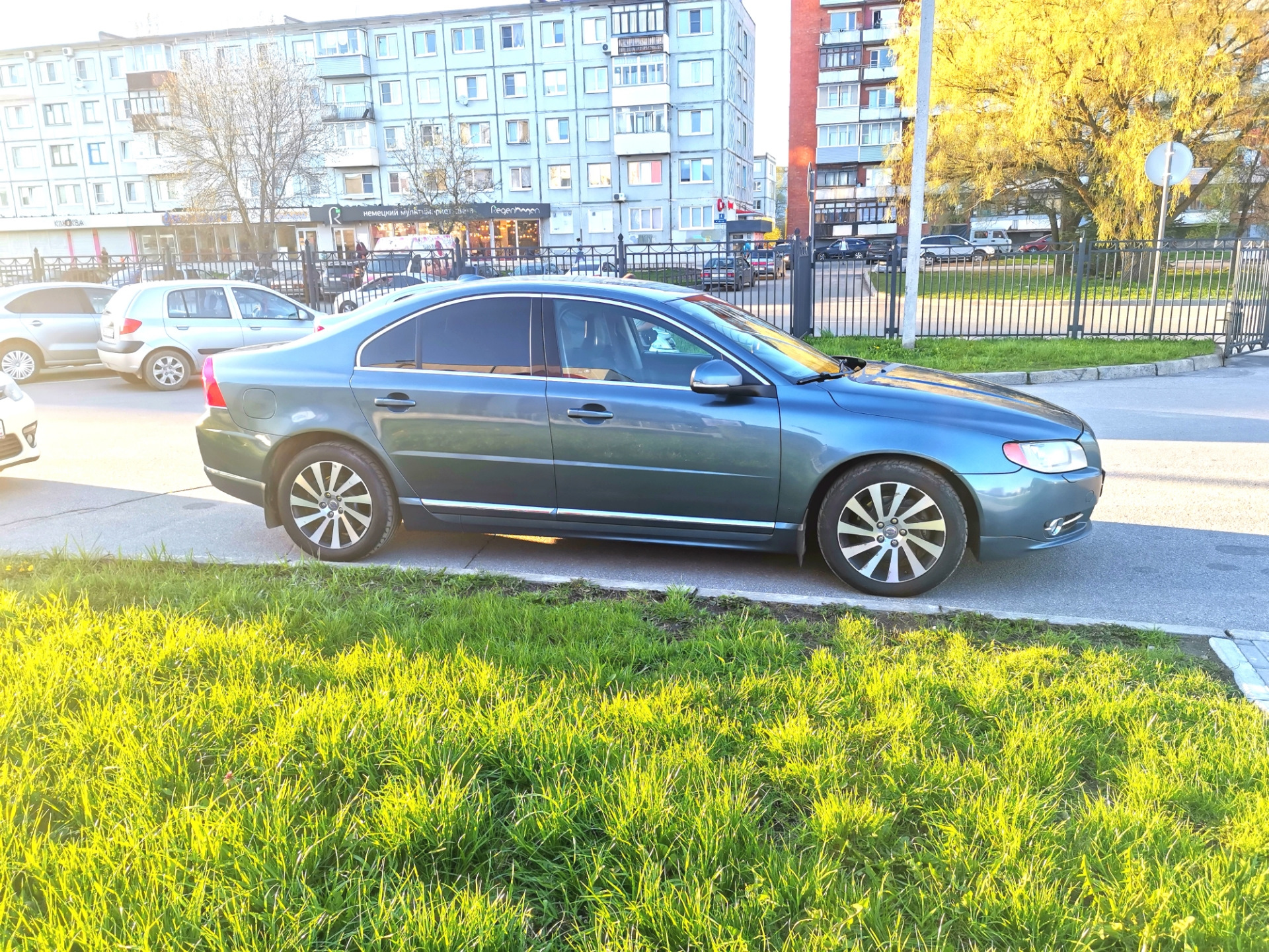 Замена передних амортизаторов и пружин — Volvo S80 (2G), 2,5 л, 2013 ...