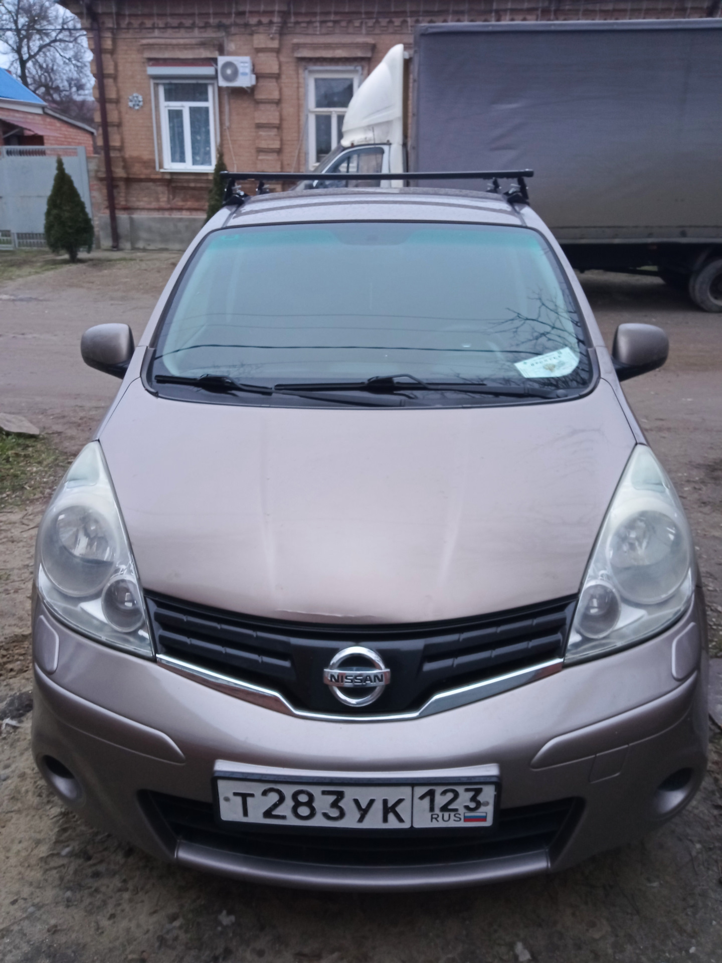 Багажник на крышу Nissan Note e11 — Nissan Note (1G), 1,4 л, 2010 года ...