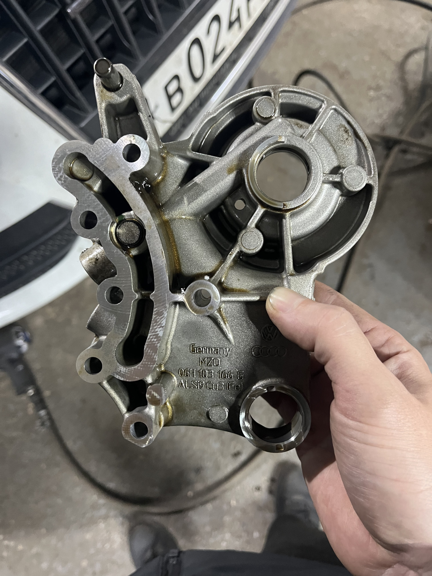 Цепь — Audi Q3 (1G), 2 л, 2012 года | плановое ТО | DRIVE2