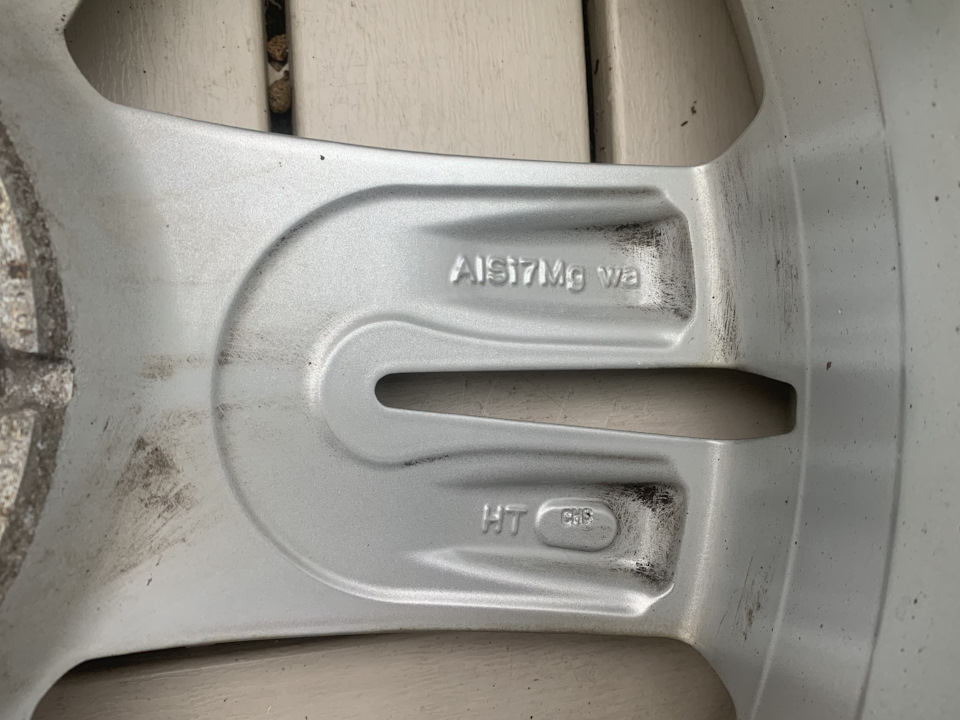 Литые диски Volkswagen 7Jx18 ET45 5x112 на Volkswagen Passat B8. Б/у ...