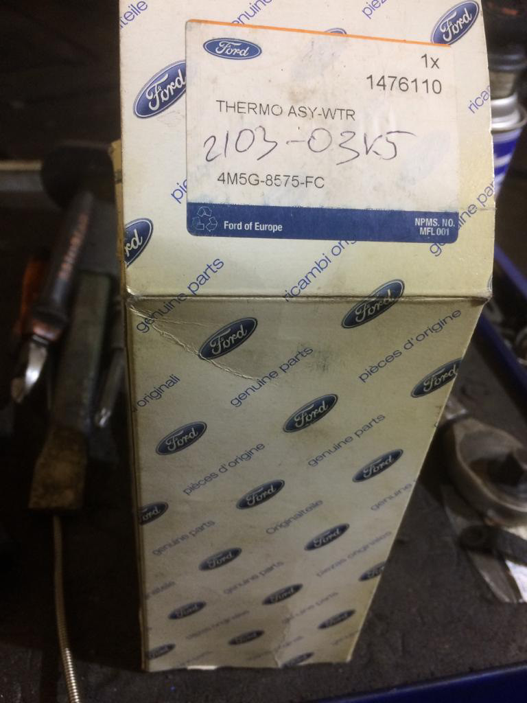 4M5G8575FC Корпус термостата Focus 2 Ford | Запчасти на DRIVE2