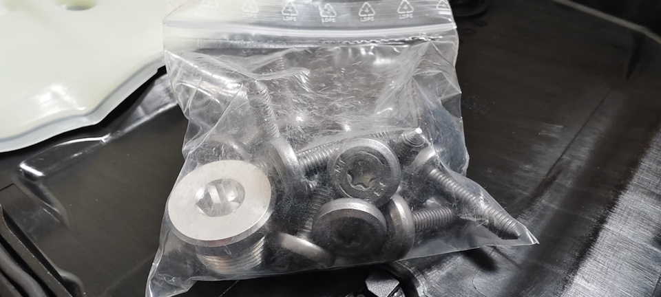 ZF 1103298006: оригинал или подделка? — Audi Q7 (2G), 3 л, 2017 года ...