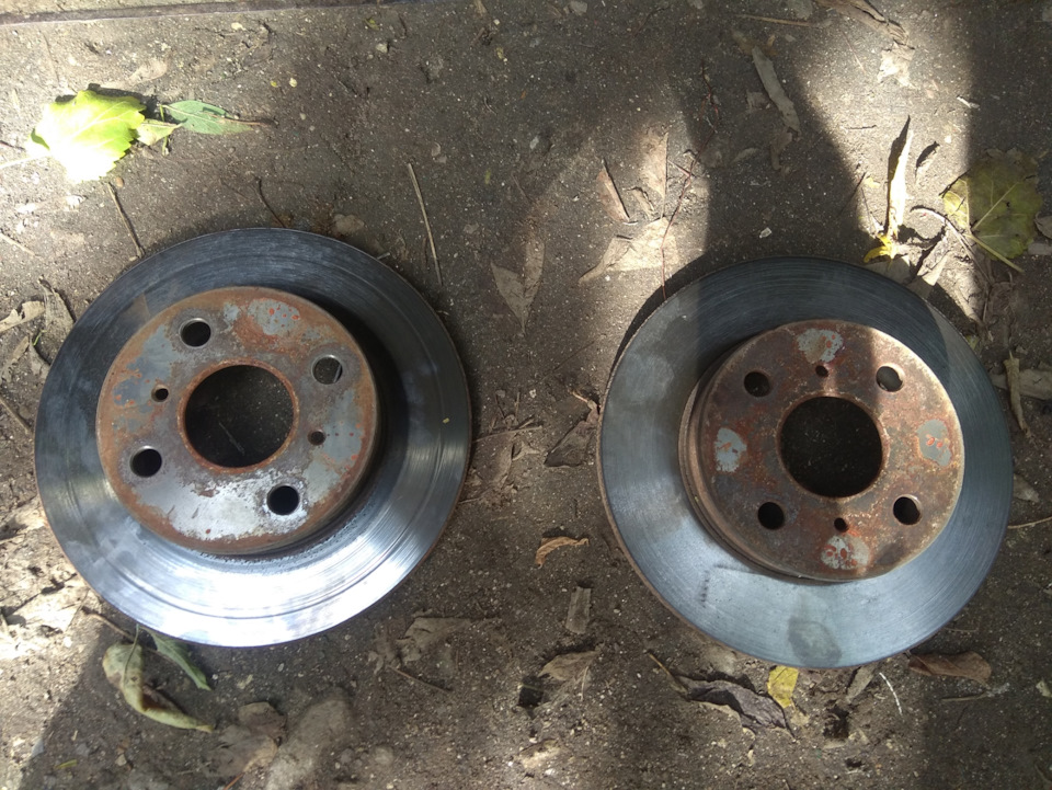 Стойки стабилизатора — Audi A4 Avant (B8), 1,8 л, 2008 года | визит на ...