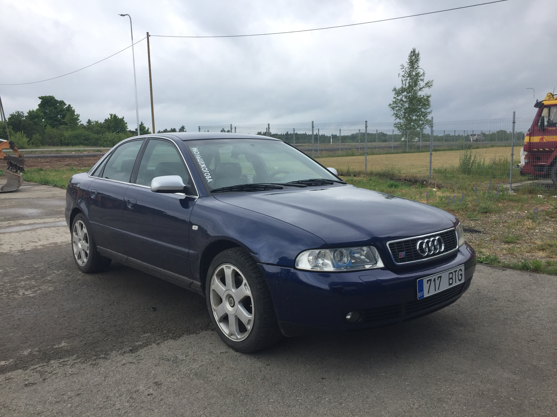 Ну вот и я нашёл полноразмерное боковое зеркало на свою ласту — Audi A4 (B5), 2,4 л, 2000 года ...