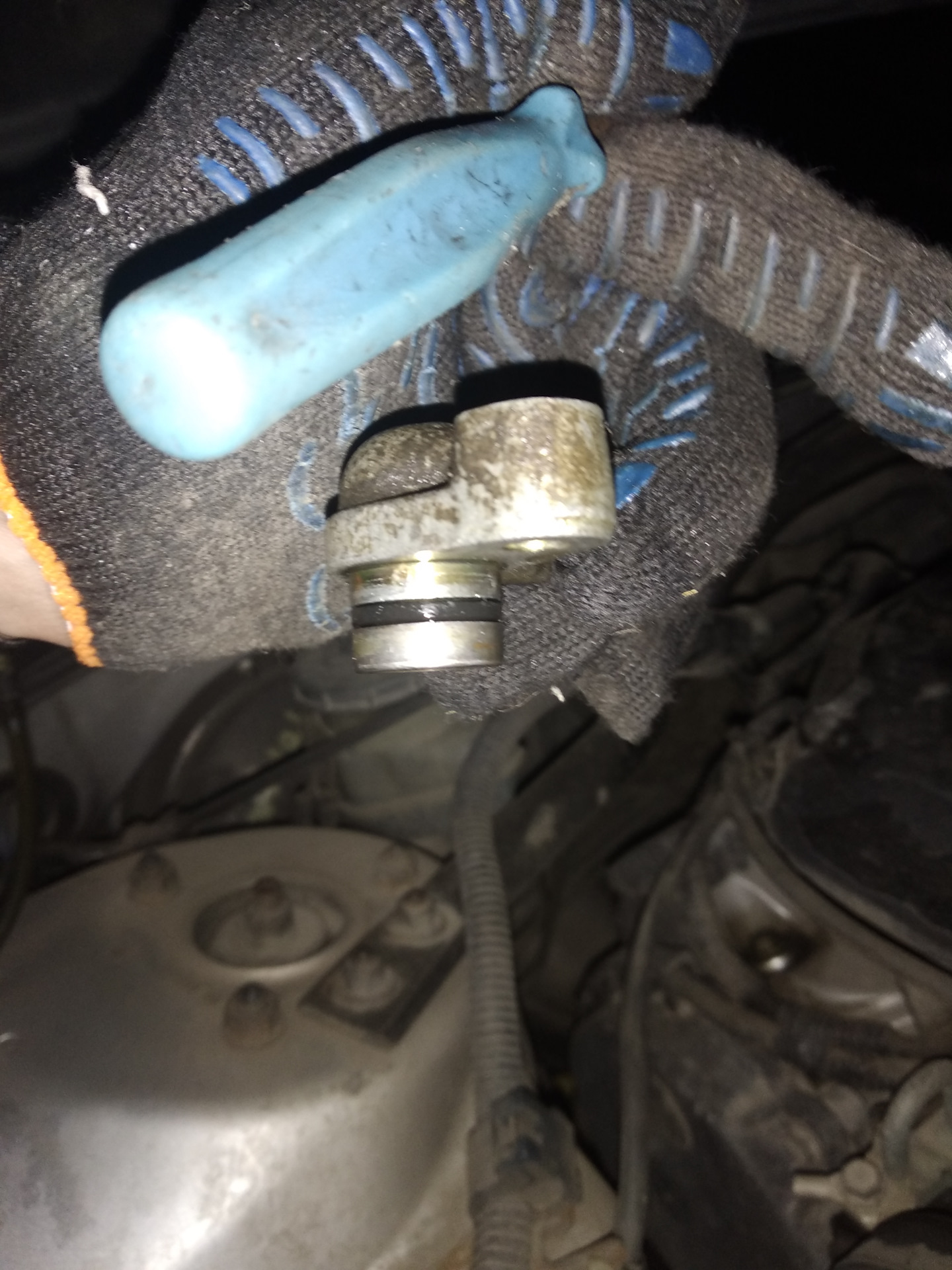 Замена резинки шланга высокого давления ГУРа — Honda Inspire (UA4/UA5 ...