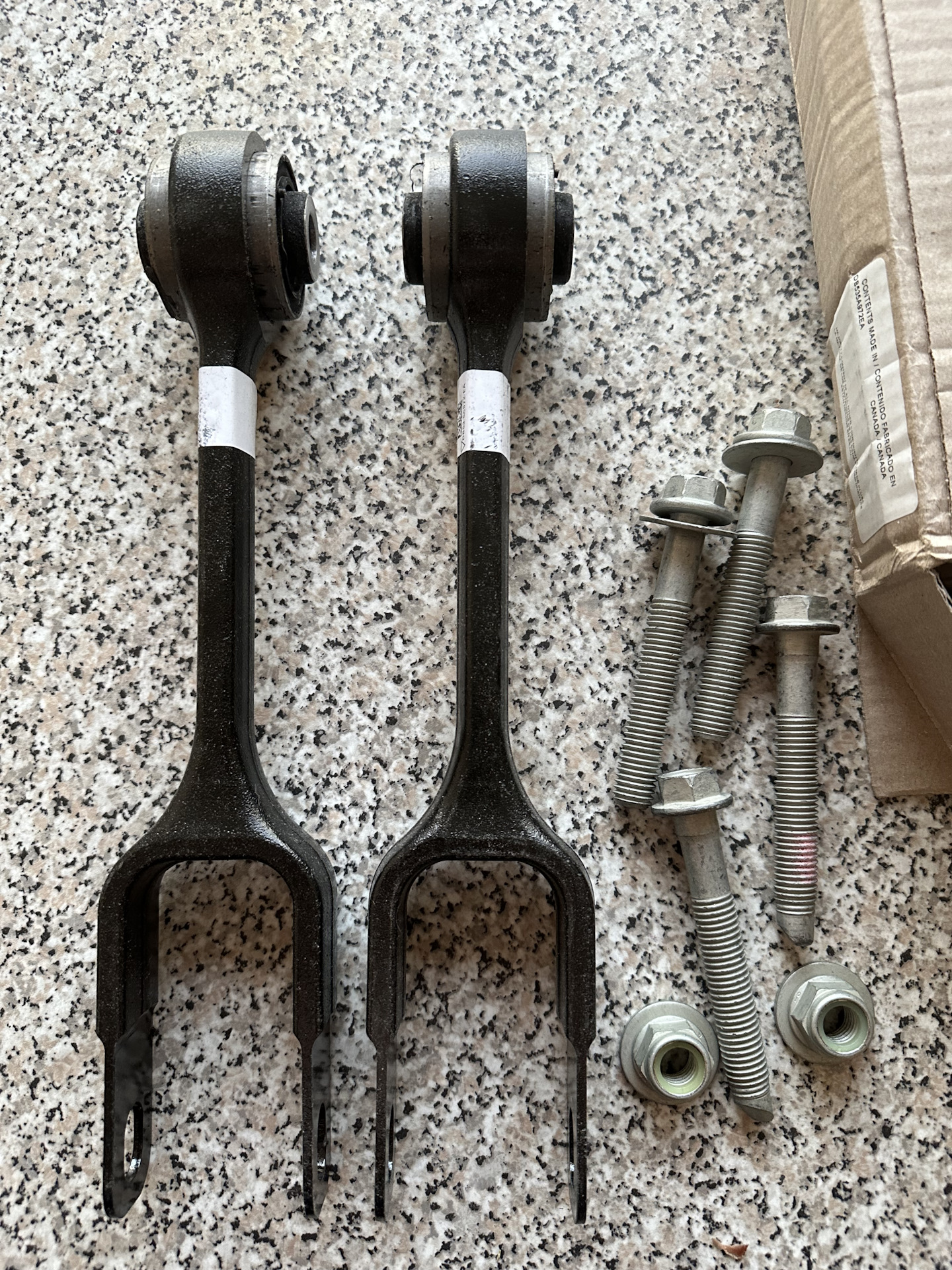 Замена развальных тяг на усиленные — Ford Explorer (5G), 3,5 л, 2018 ...