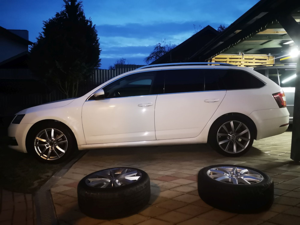 Front fenders (covers) — Skoda Octavia Combi A7 Mk3, 1,4 л, 2017 года ...