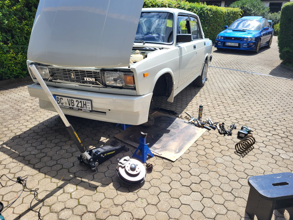 Нерегулируемые ступицы ВАЗ 2108+13е вентилируемые тормоза — Lada 21051, 1,7 л, 1983 года ...