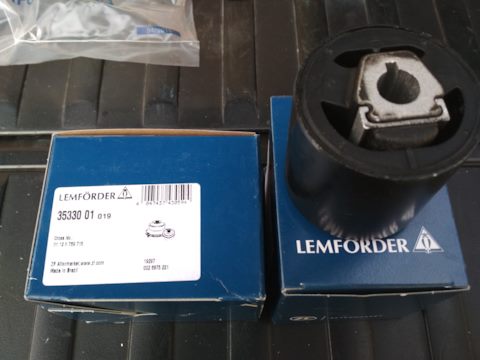 3533001 Сайлентблок рычага подвески LEMFORDER | Запчасти на DRIVE2