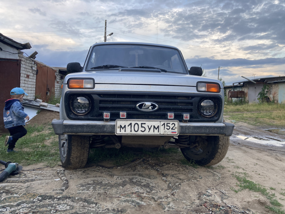 Led фары — Lada 2131, 1,7 л, 2013 года | тюнинг | DRIVE2