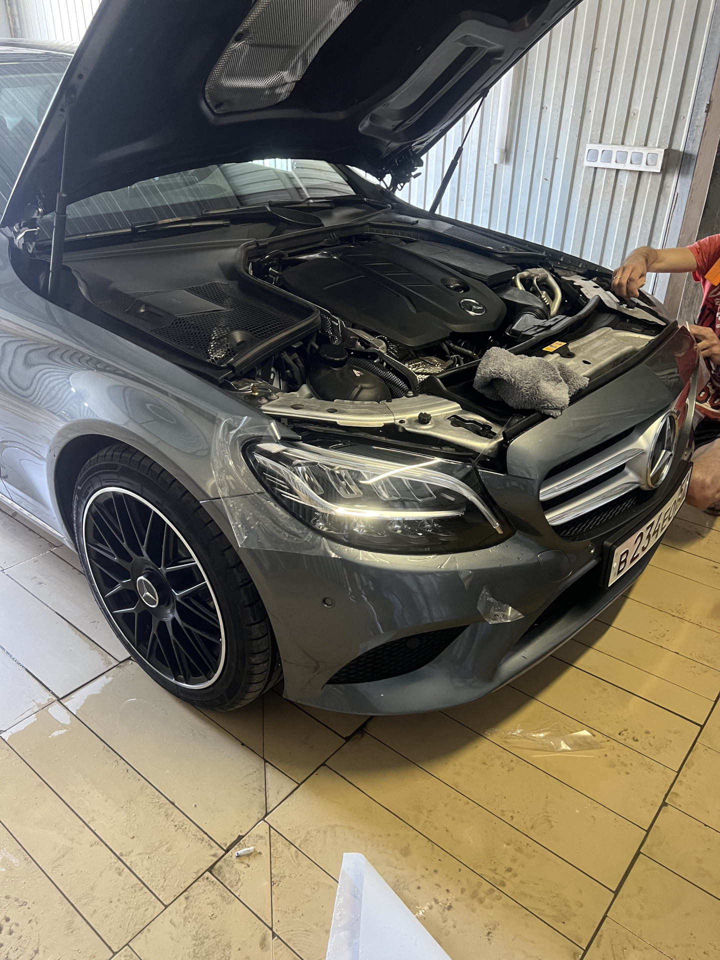 Полировка и бронь фар — Mercedes-Benz C-Class (W205), 1,6 л, 2019 года | стайлинг | DRIVE2