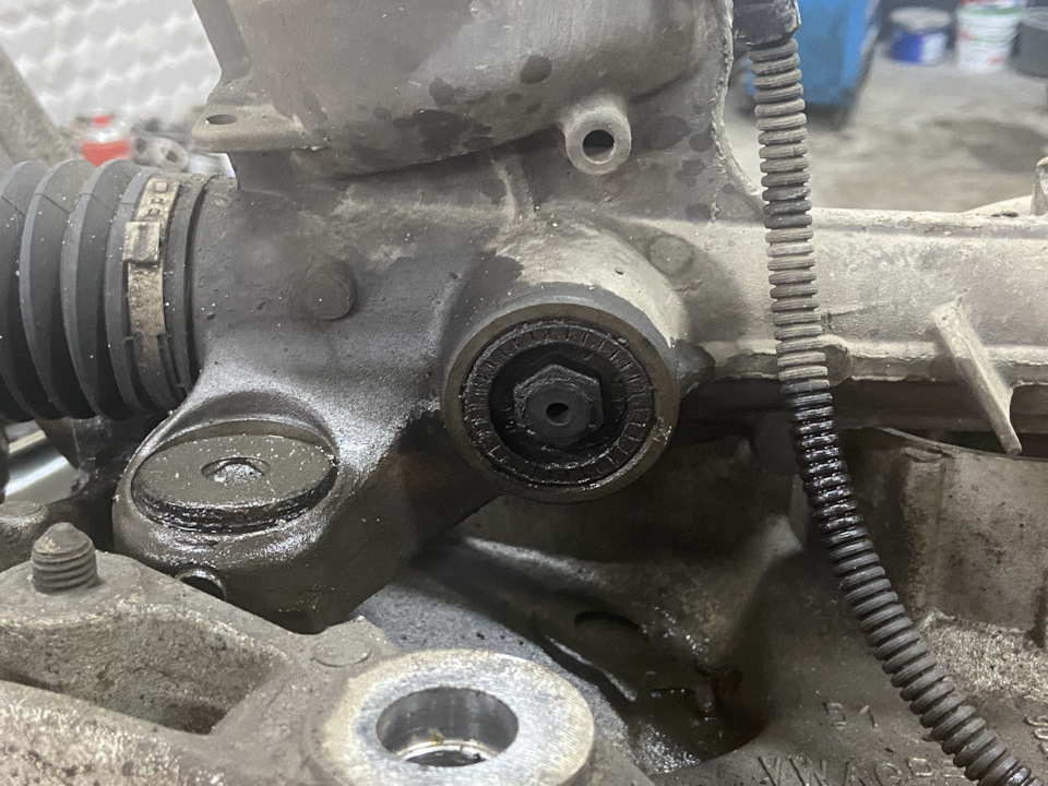 Ремонт рулевой рейки — Volkswagen Passat Variant (B6), 3,2 л, 2010 года ...